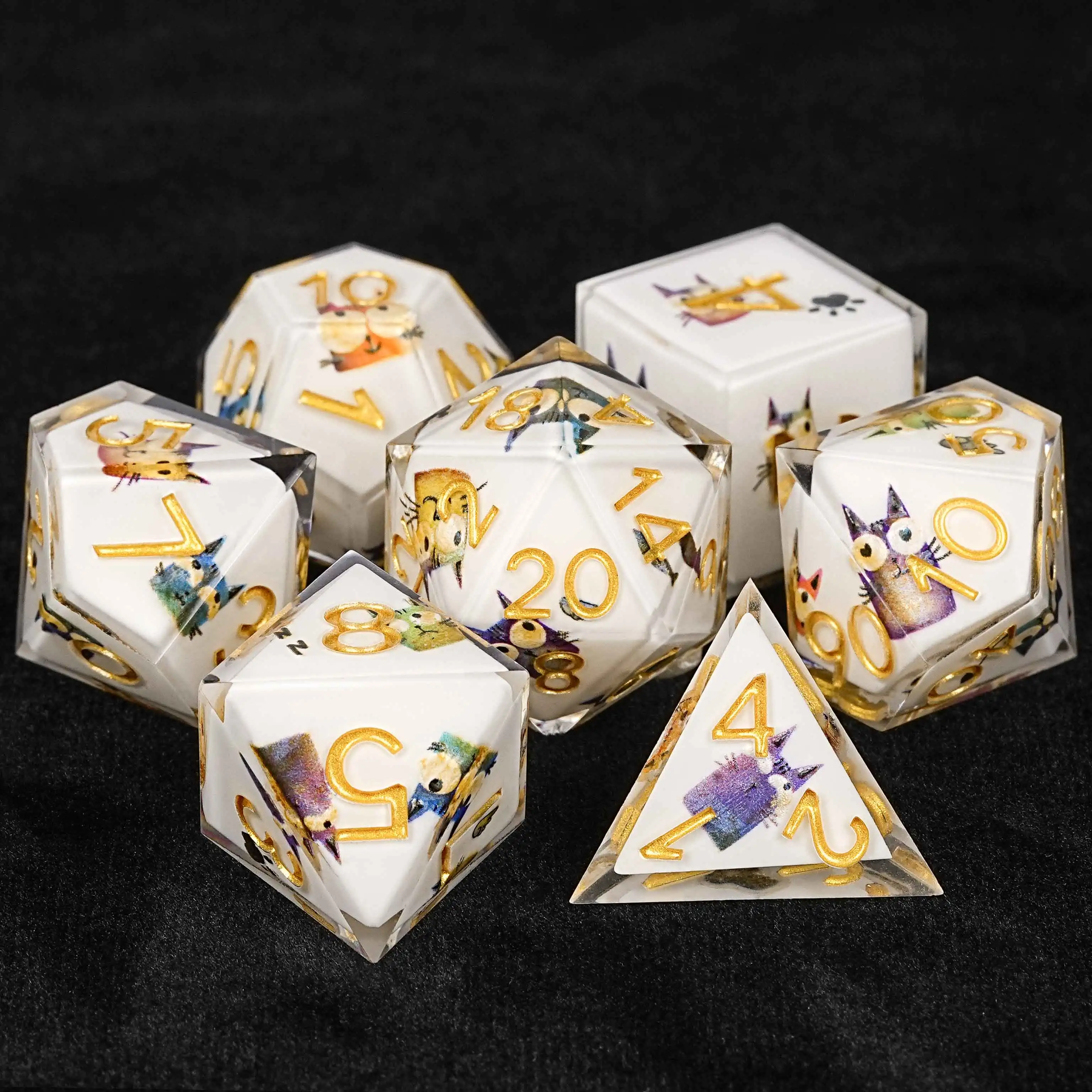 Cute Cartoon Smiling Cat White Resin Dice Set - Essential RPG Props ...