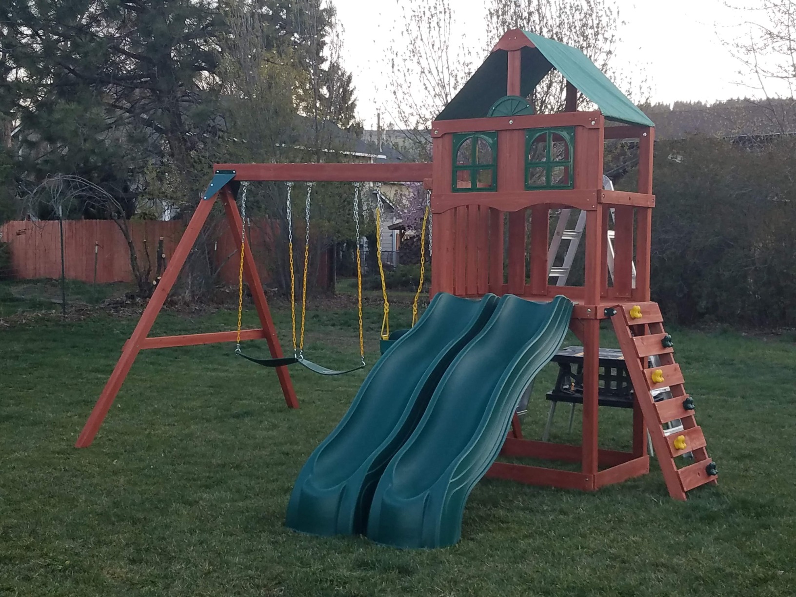 【Baby&Kids】Deluxe Wooden Swing Set with Vinyl Canopy Roof, Dual Wave ...