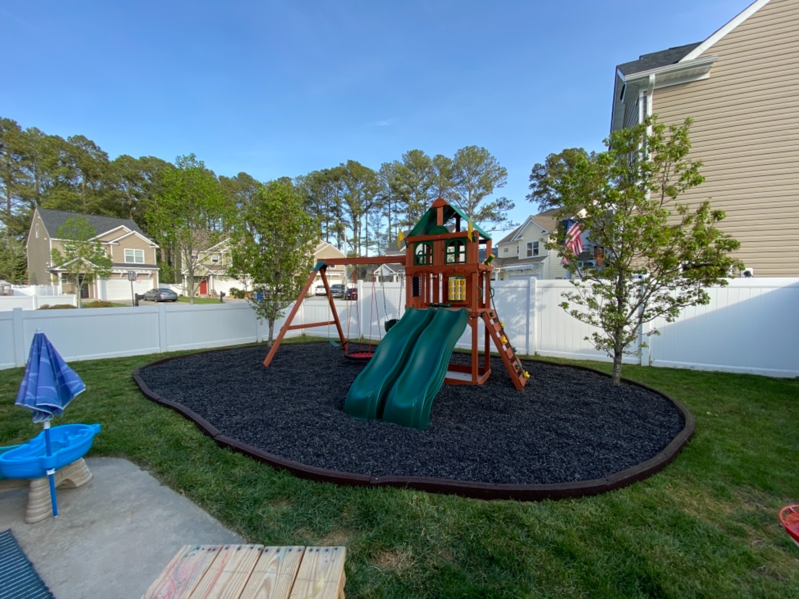 【Baby&Kids】Deluxe Wooden Swing Set with Vinyl Canopy Roof, Dual Wave ...