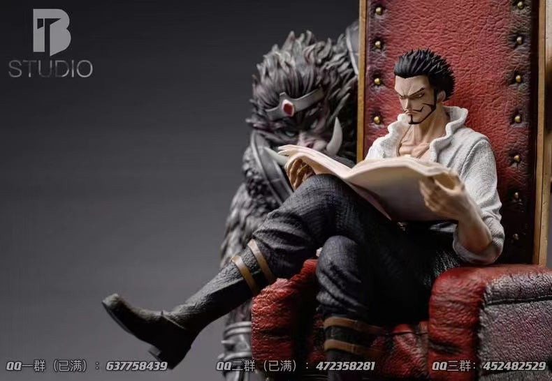 【Pre-sale】Sitting Dracule Mihawk-One piece-BT Studio - weareanimecollectors